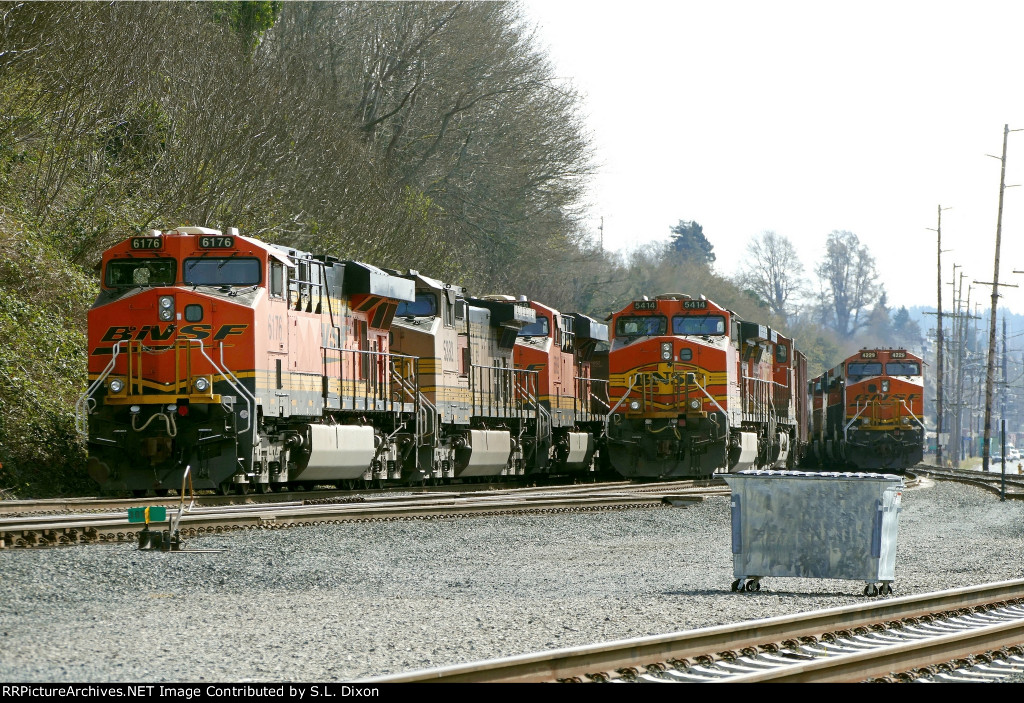 Northbound fleet at Bayside